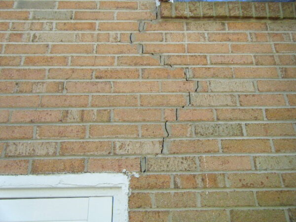 Is A Crack In My Home A Structural Problem? - Home Inspections by US ...
